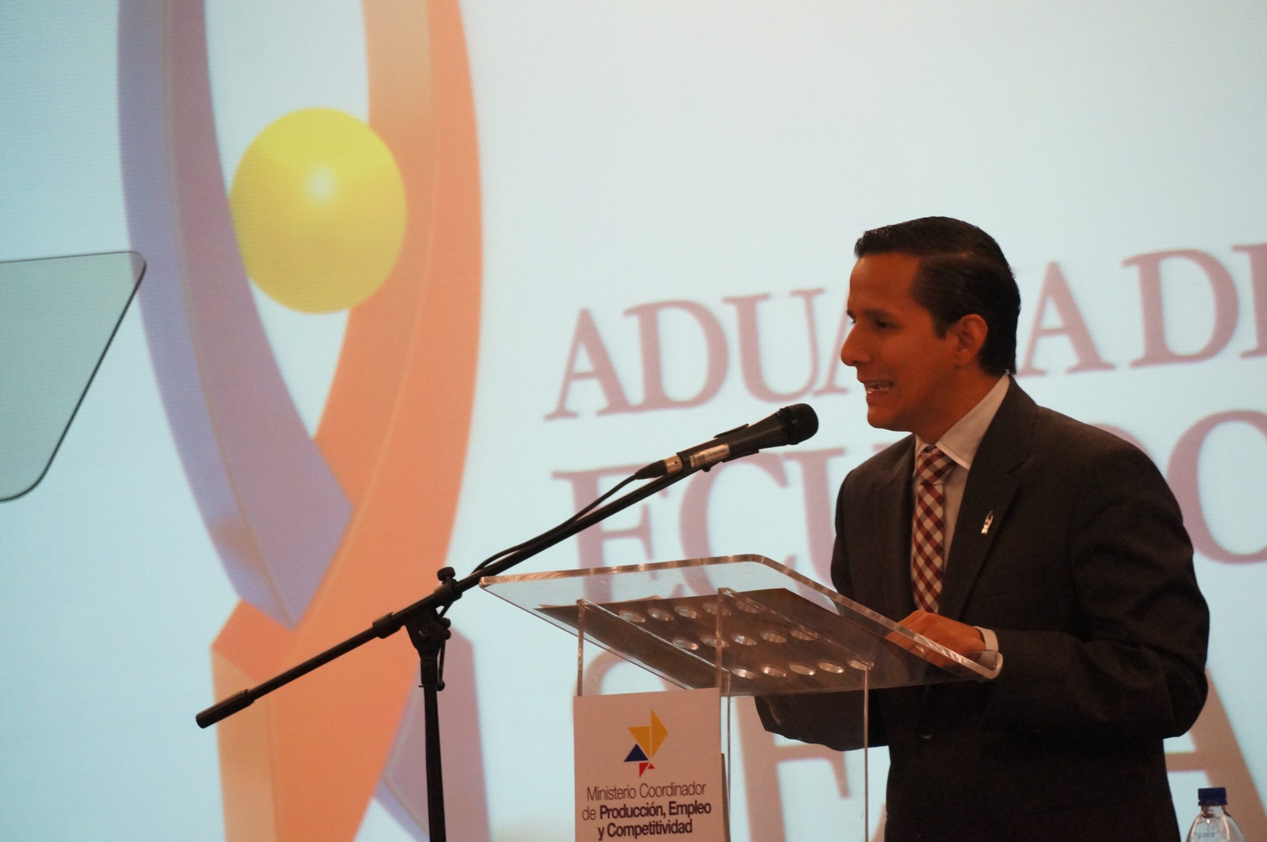 Business in Ecuador. – CUPIA